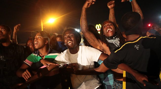 Why #BlackTwitter Was Essential to Media Outrage Over Ferguson ...